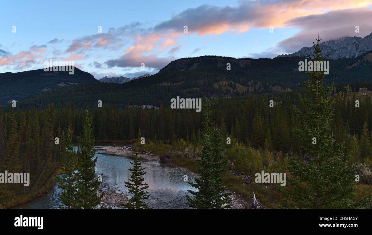 Bow valley in banff national hi-res stock photography and images - Alamy