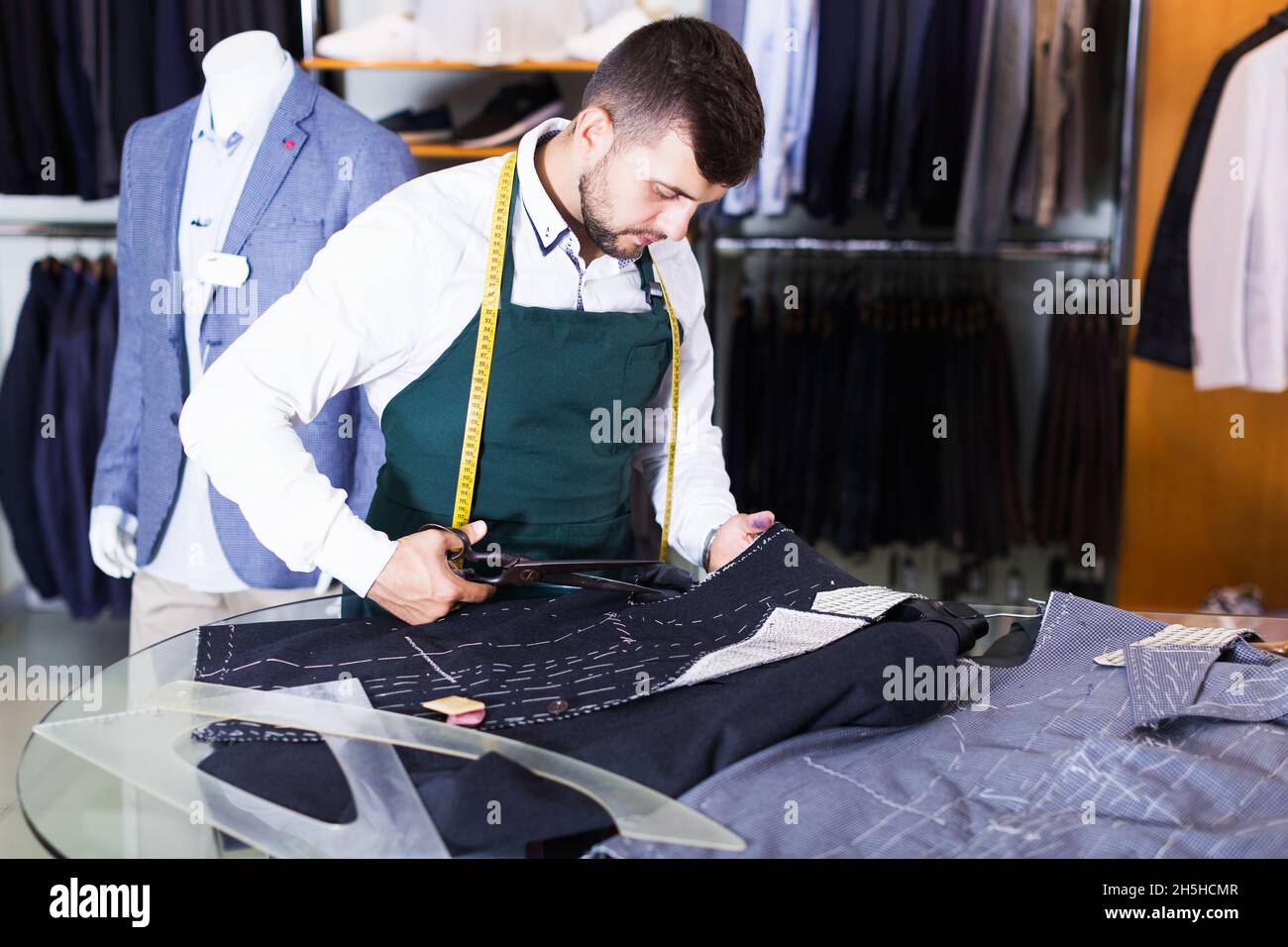 guy snipper in modern workshop Stock Photo - Alamy