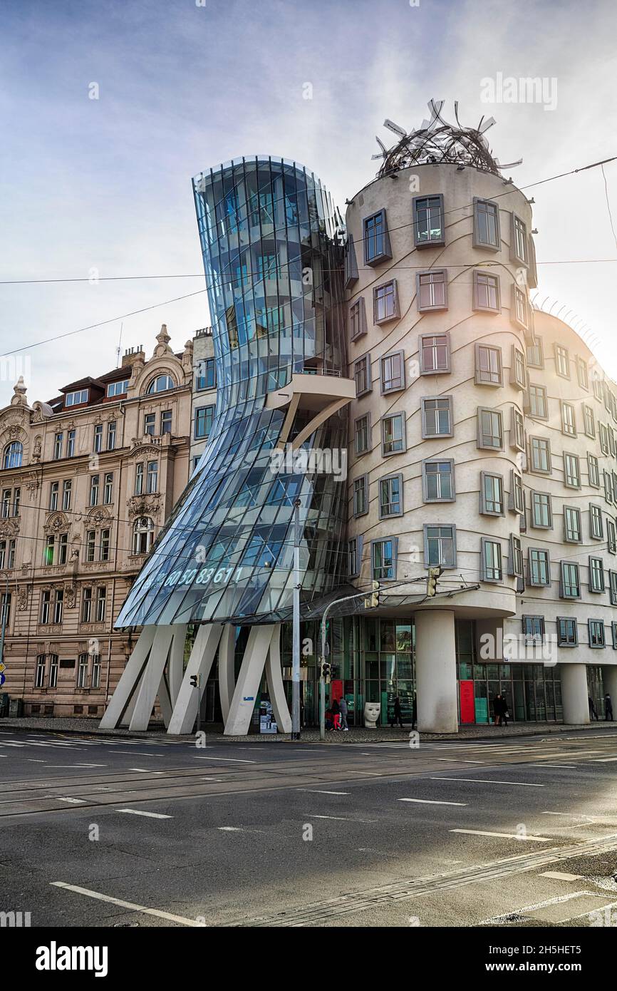 Dancing House, Tancici dum office building, Ginger and Fred, architect ...