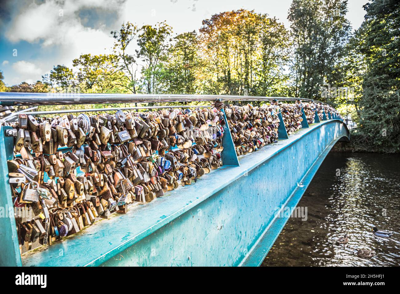 Bakewell padlock bridge hi-res stock photography and images - Alamy