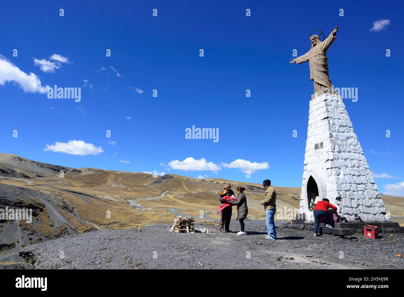 Ceremony with a shaman at the statue of Jesus at La Cumbre Pass, Death ...