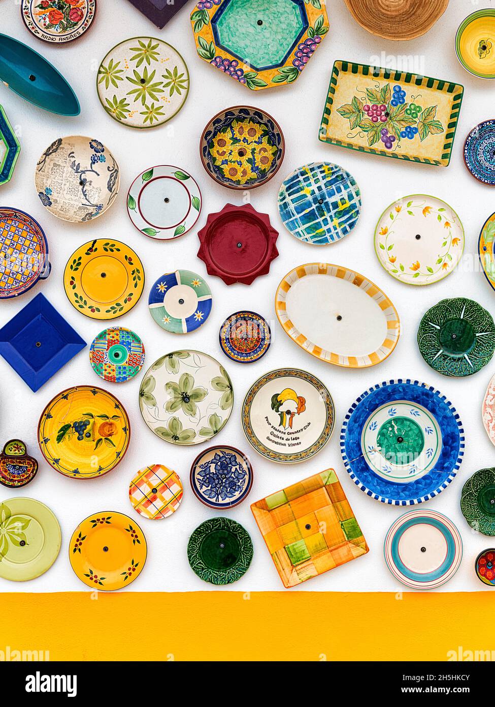Portuguese ceramics hi-res stock photography and images - Alamy