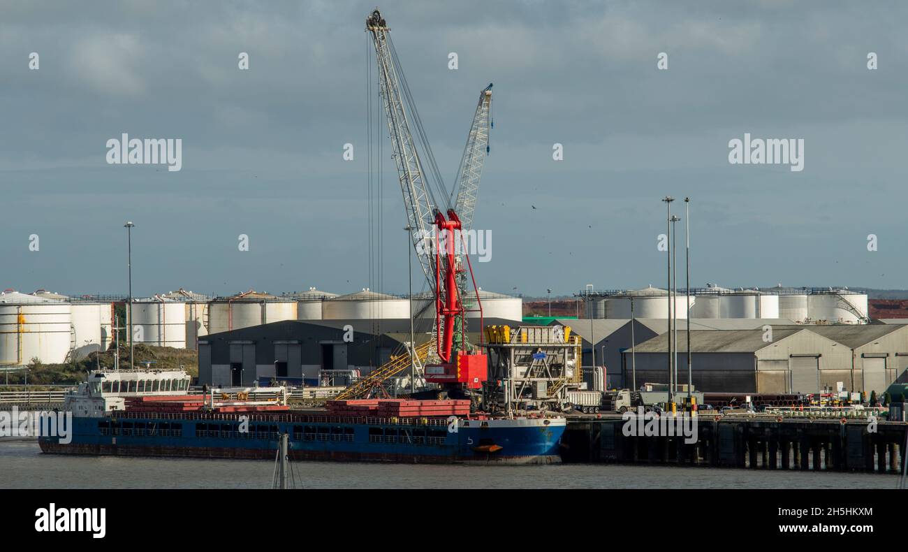 Transhipment hi-res stock photography and images - Alamy