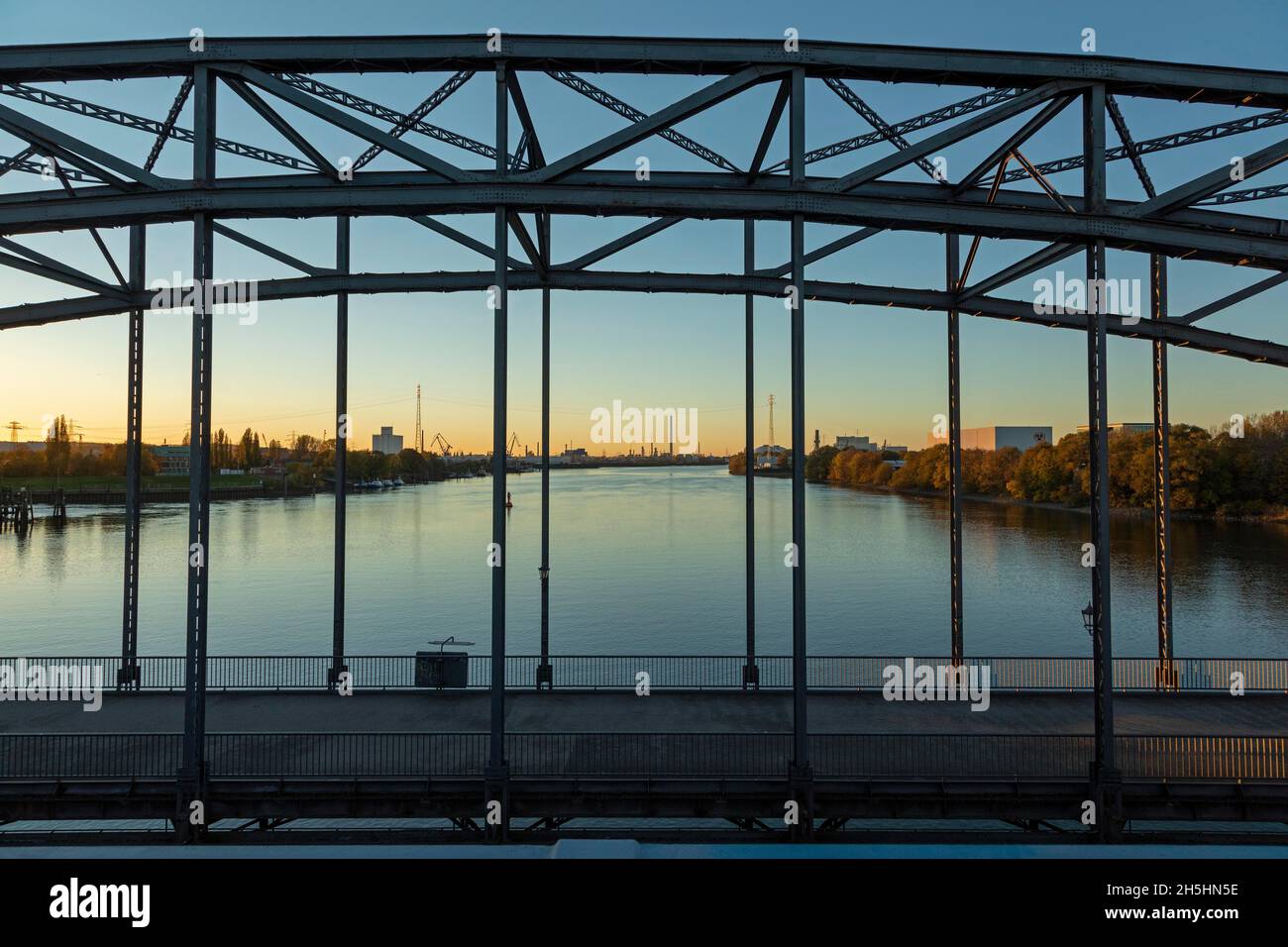 Detail, Old Harburg Elbe Bridge, Suederelb Bridge, Steel Arch Bridge ...