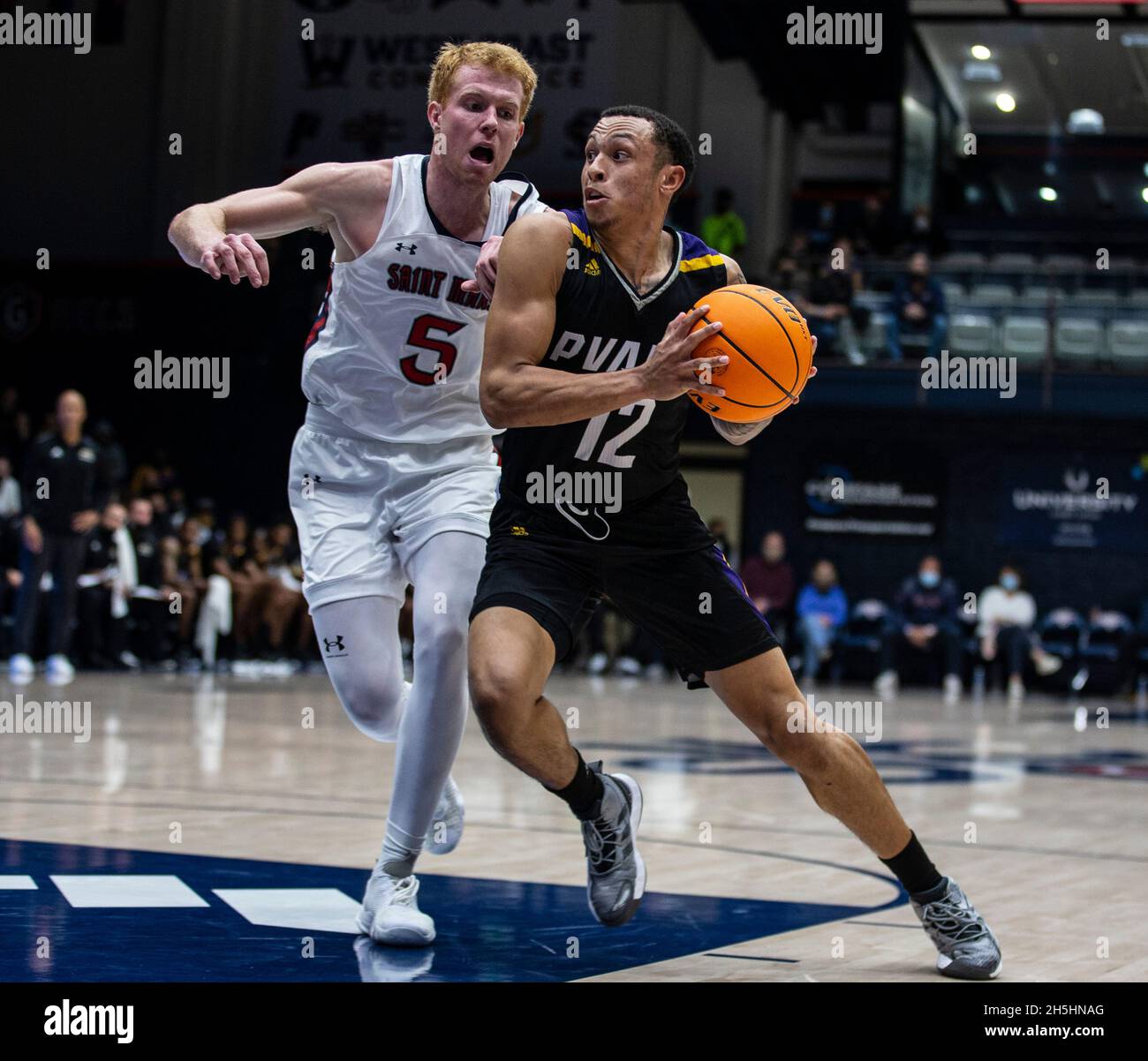 Moraga, CA U.S. 09th Nov, 2021. A. Prairie View A&M guard Faite ...
