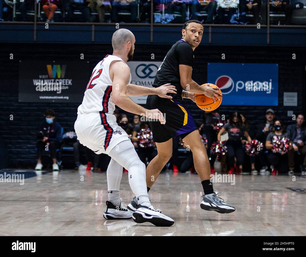 November 09, 2021 Moraga, CA U.S.A. Prairie View A&M guard Faite ...