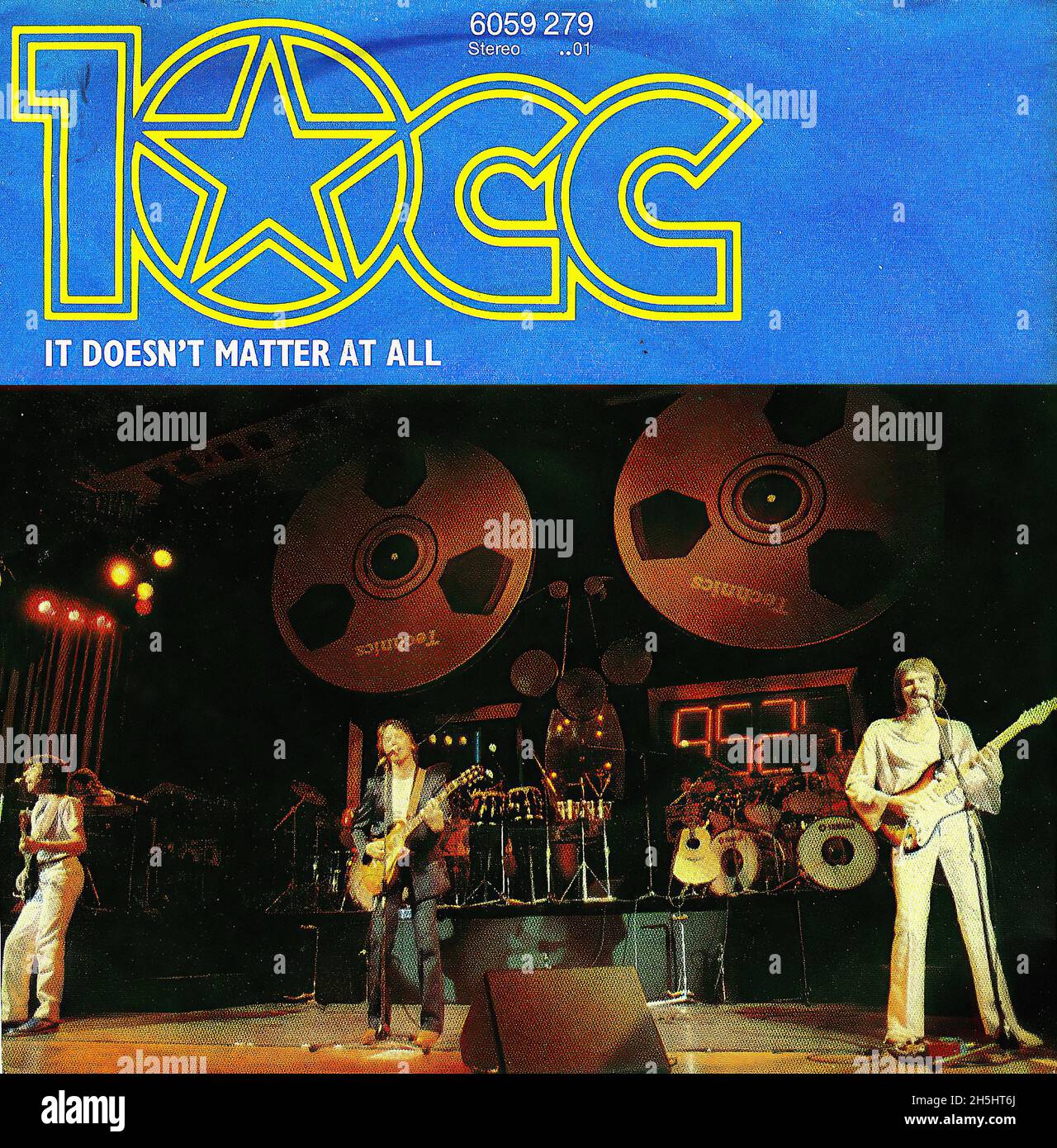 Vintage single record cover - 10 CC - It Doesn't Matter At All - D ...
