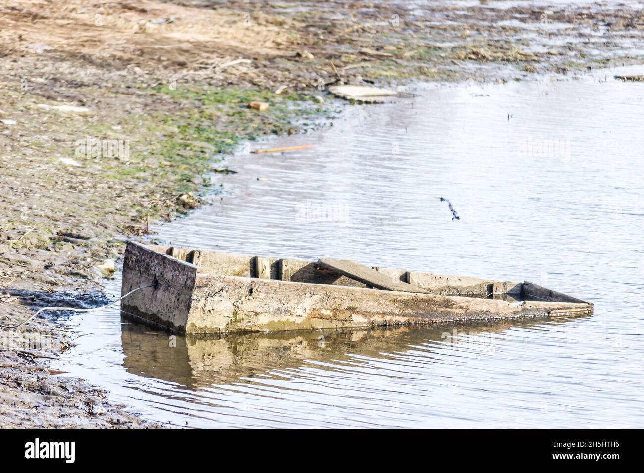 Sunken vessel in frozen hi-res stock photography and images - Alamy