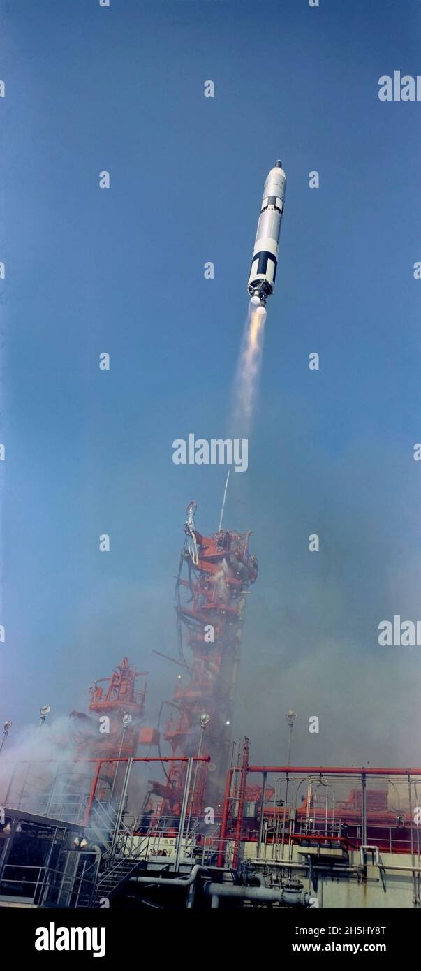 Launch complex 19 hi-res stock photography and images - Alamy