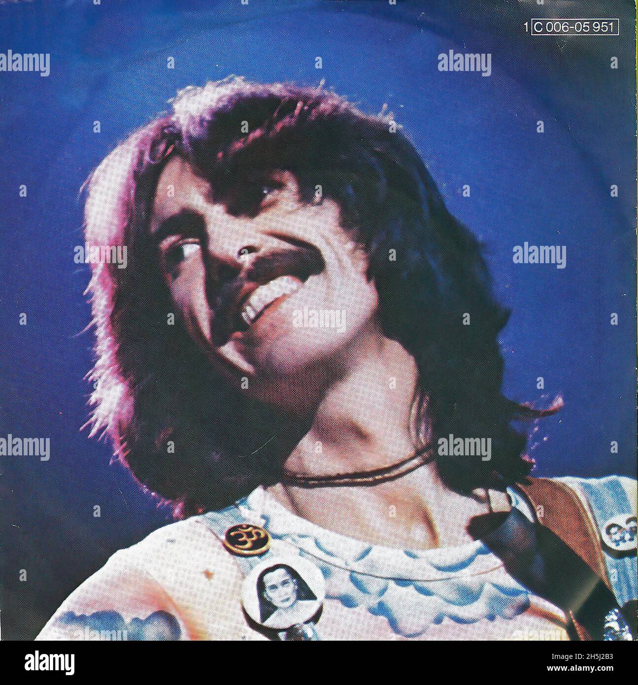 George harrison 1975 hi-res stock photography and images - Alamy