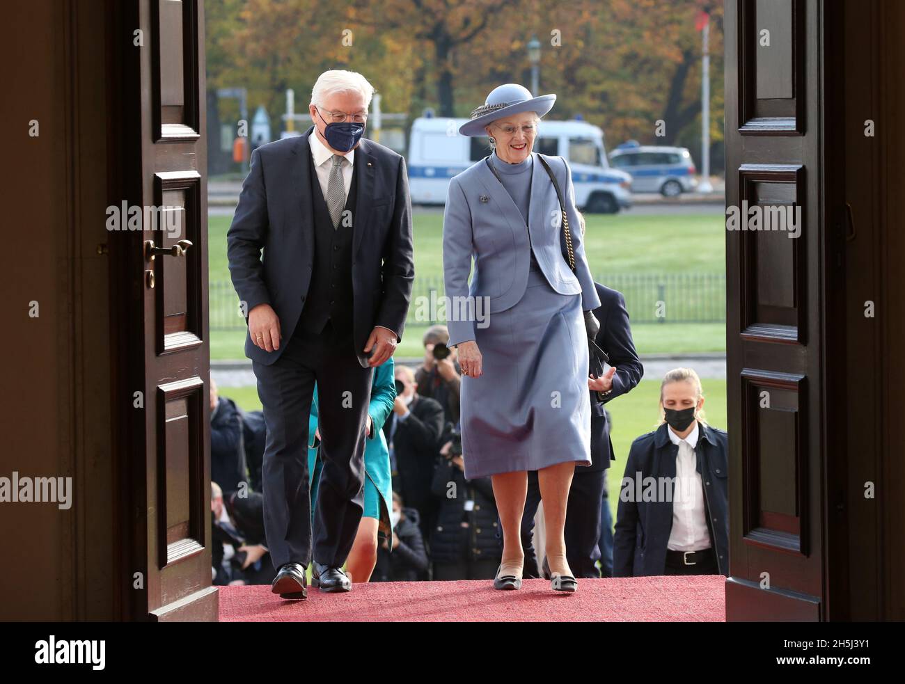 Berlin, Germany. 10th Nov, 2021. Federal President Frank-Walter ...