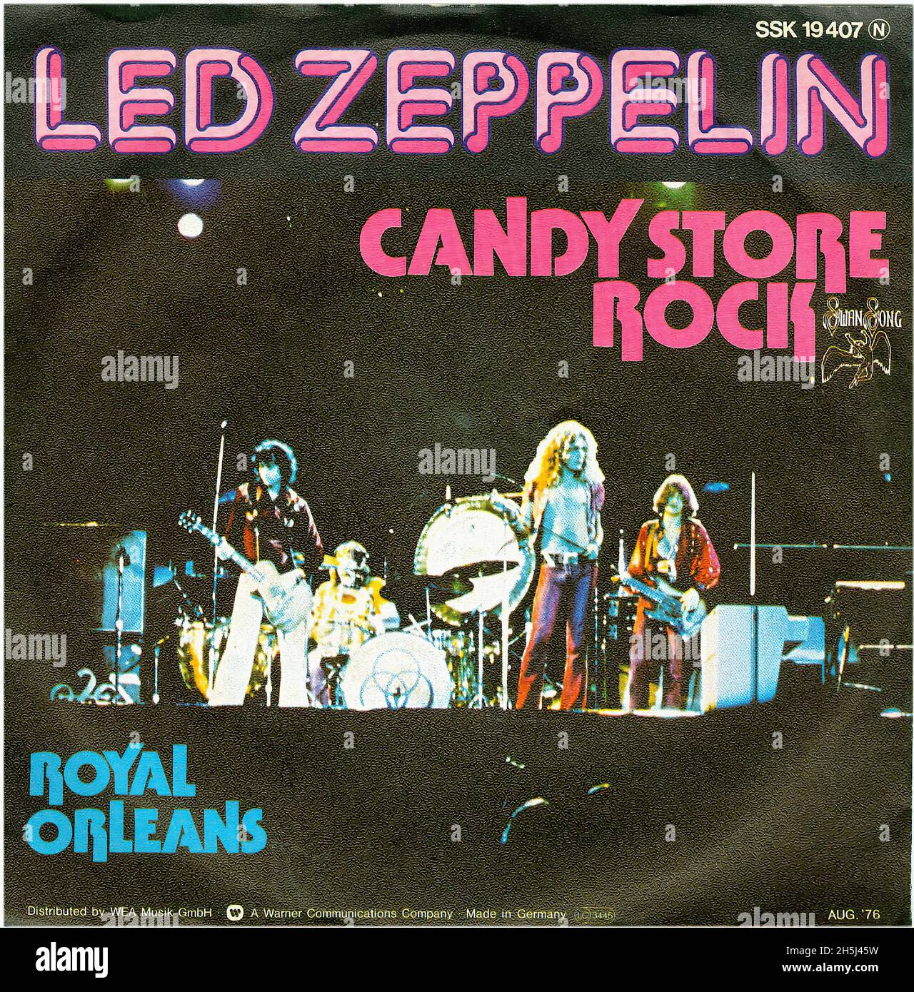 Vintage record store hi-res stock photography and images - Alamy