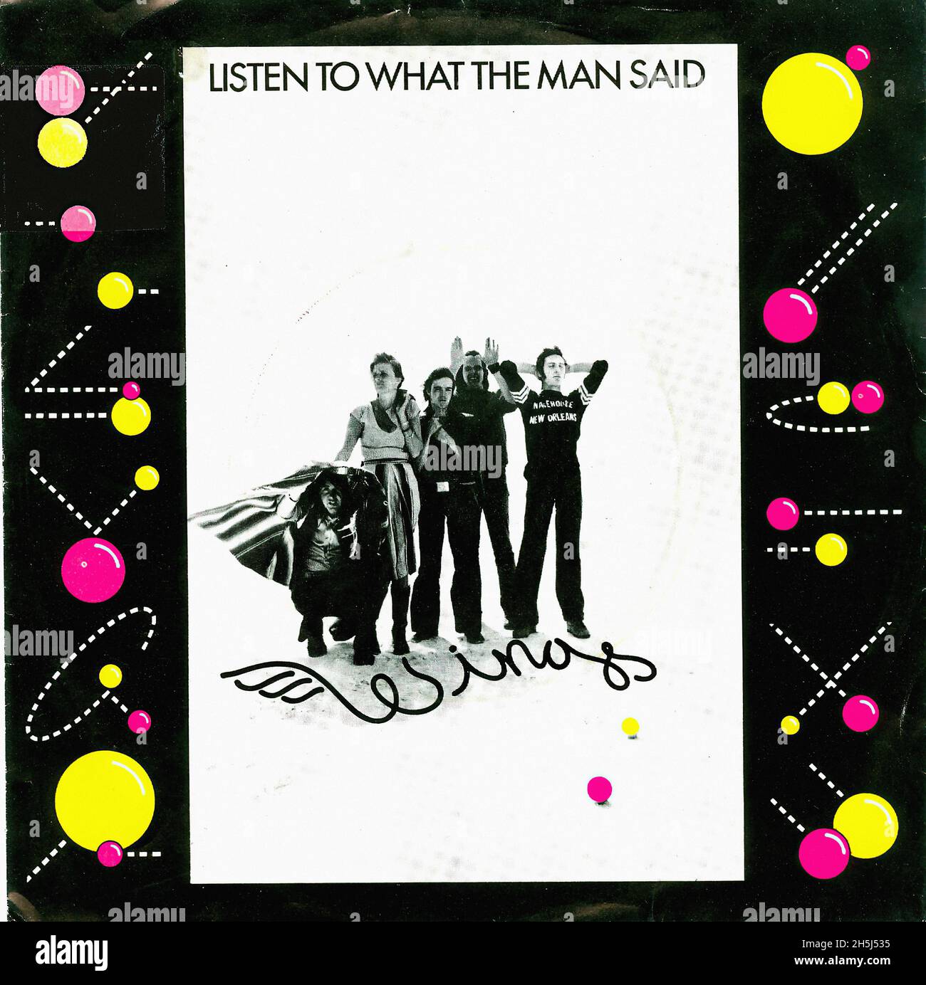 Paul mccartney 1975 hi-res stock photography and images - Alamy