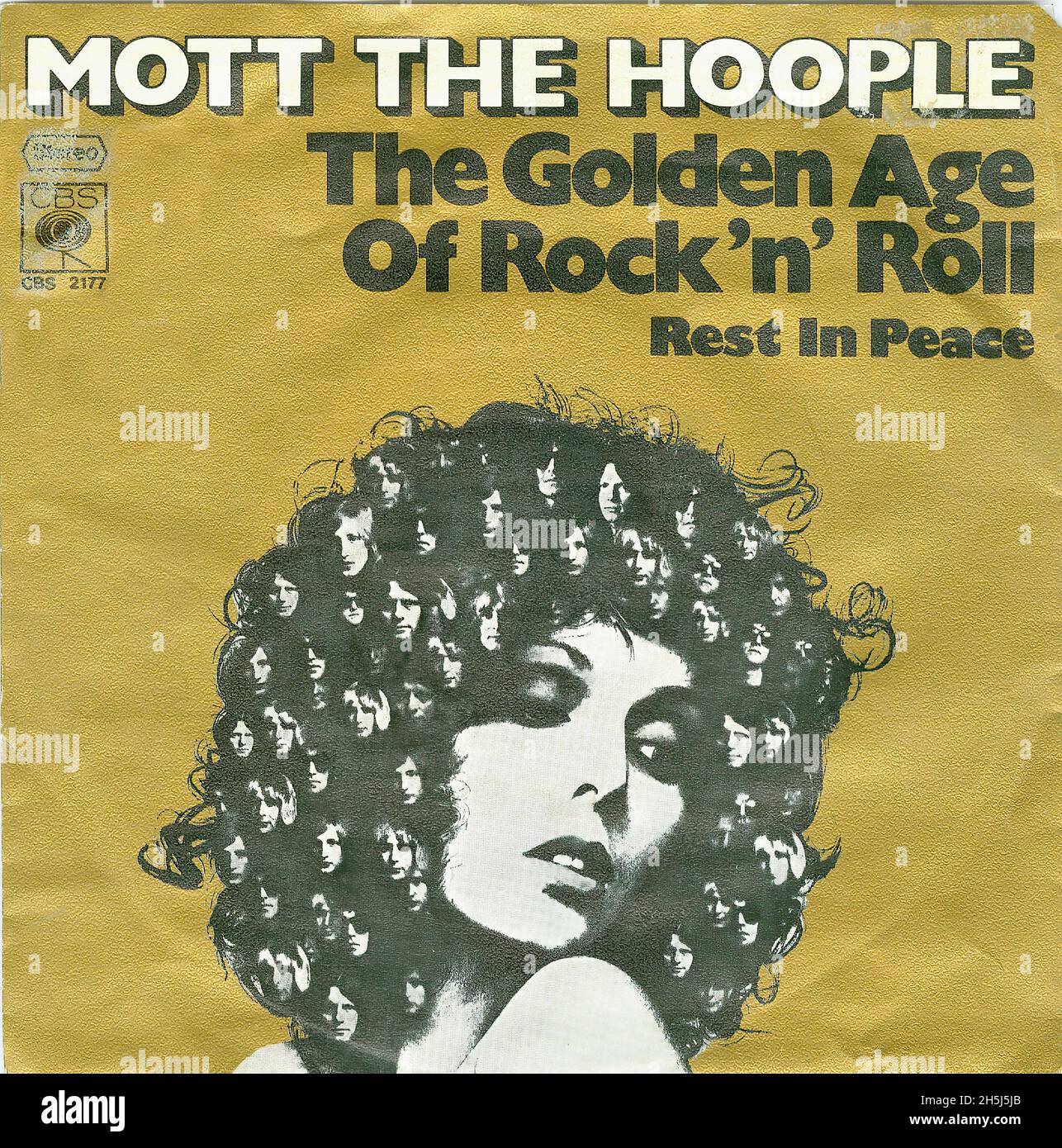 Vintage single record cover - Mott The Hoople - Golden Age Of Rock'n'Roll - D - 1974 Stock Photo ...