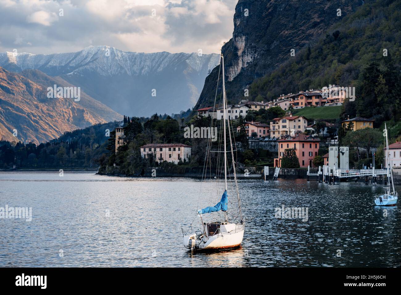Folded sail hi-res stock photography and images - Alamy