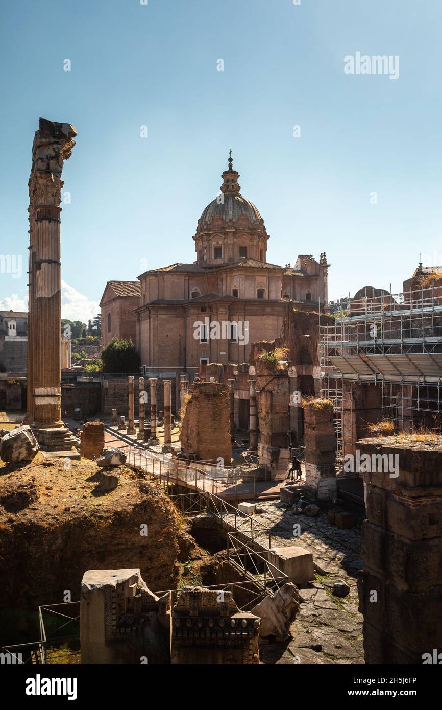 Foro imperiale roma hi-res stock photography and images - Alamy
