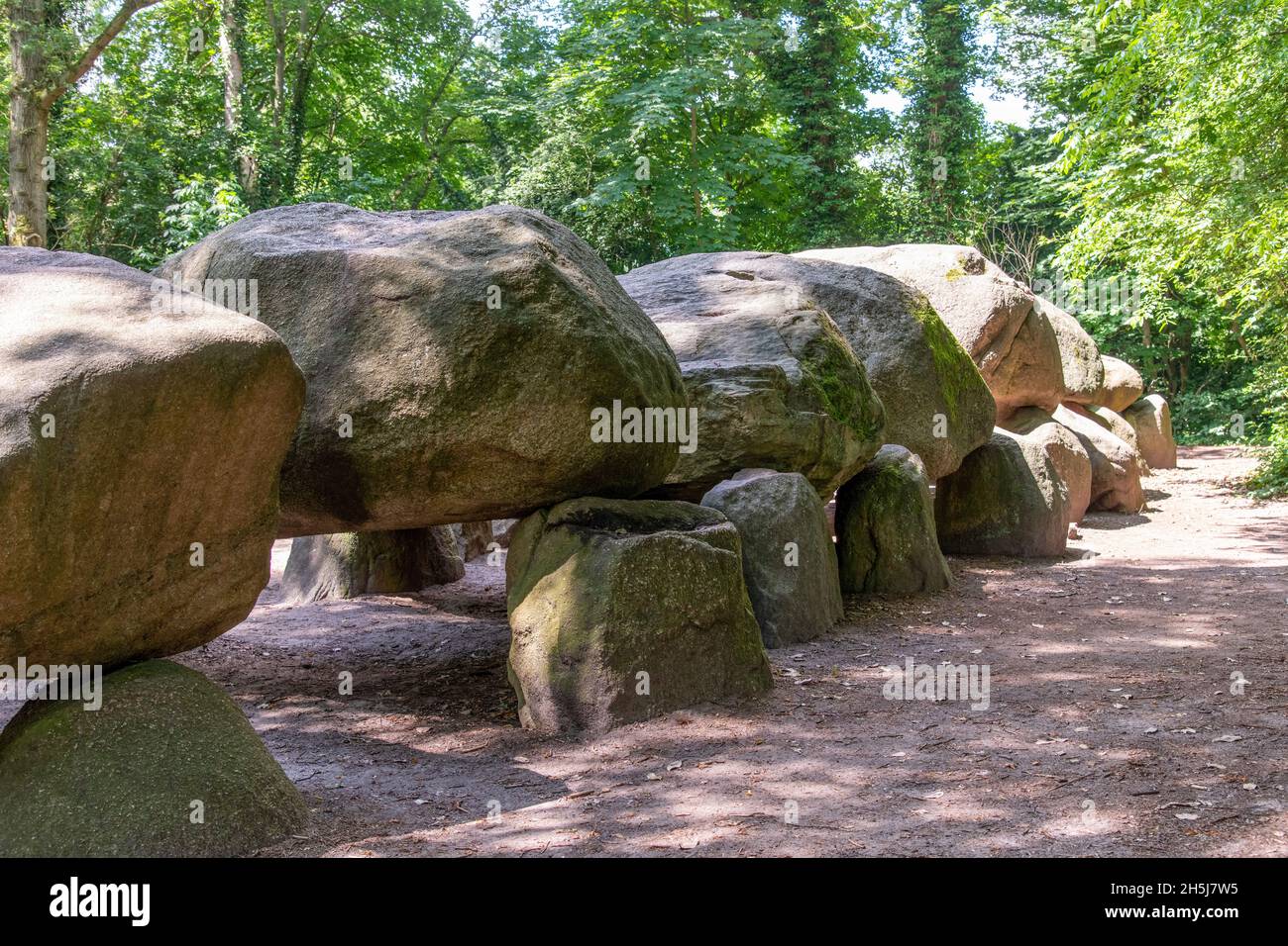 Hunebed hi-res stock photography and images - Alamy