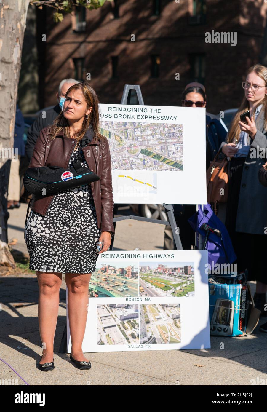Bronx, New York, USA. 9th Nov, 2021. Senator Chuck Schumer and other ...