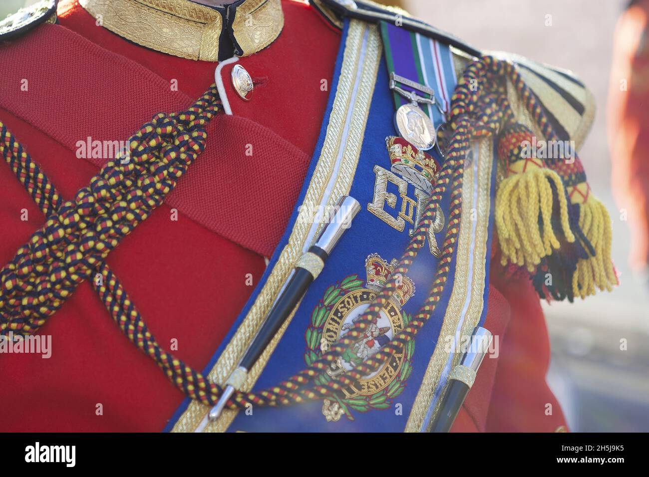 Military ceremony uniform hi-res stock photography and images - Alamy