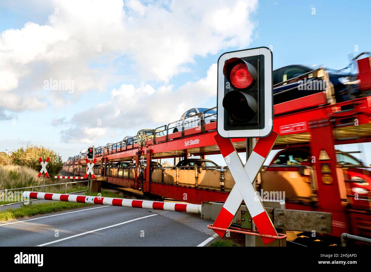 Sylt Shuttle, a train connecting the island of Sylt with the mainland ...