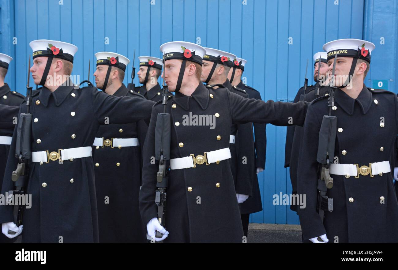 Members of the Royal Navy's Ceremonial Guard at Whale Island ...