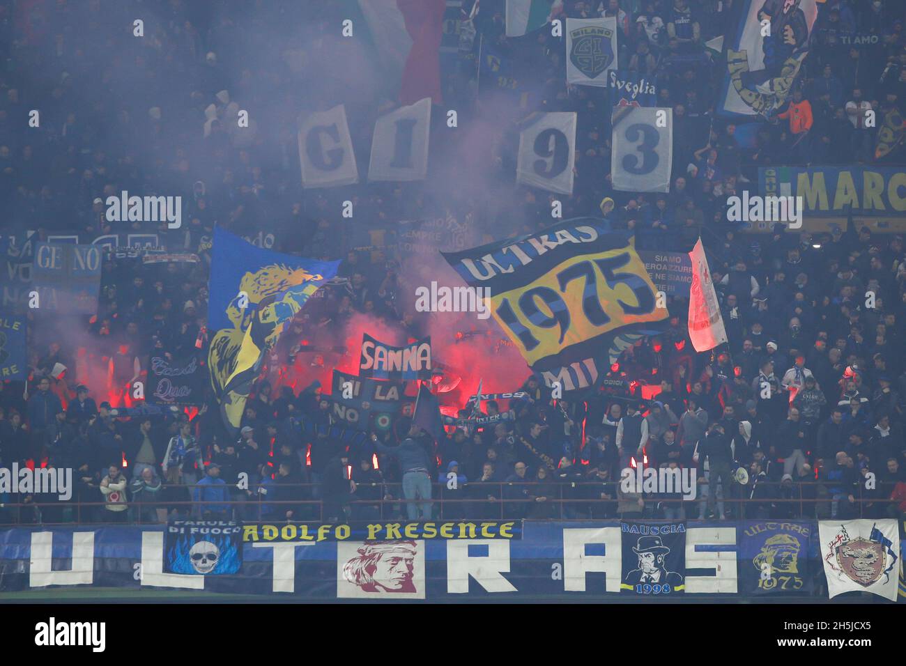 Inter milan flags san siro hi-res stock photography and images - Alamy