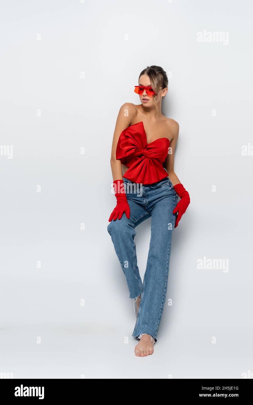 Barefoot fashion hi-res stock photography and images - Alamy