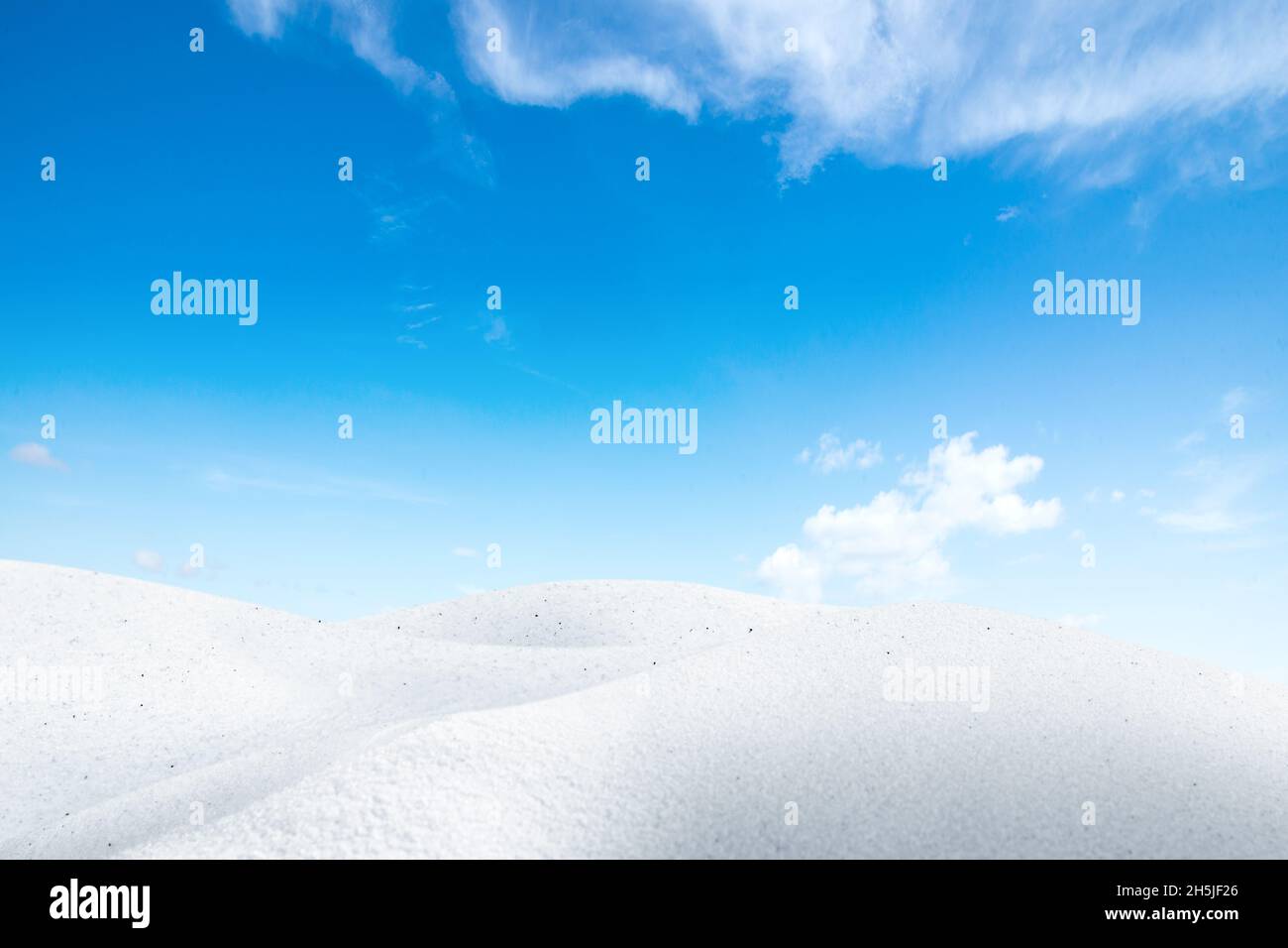 Snowfield detail hi-res stock photography and images - Alamy