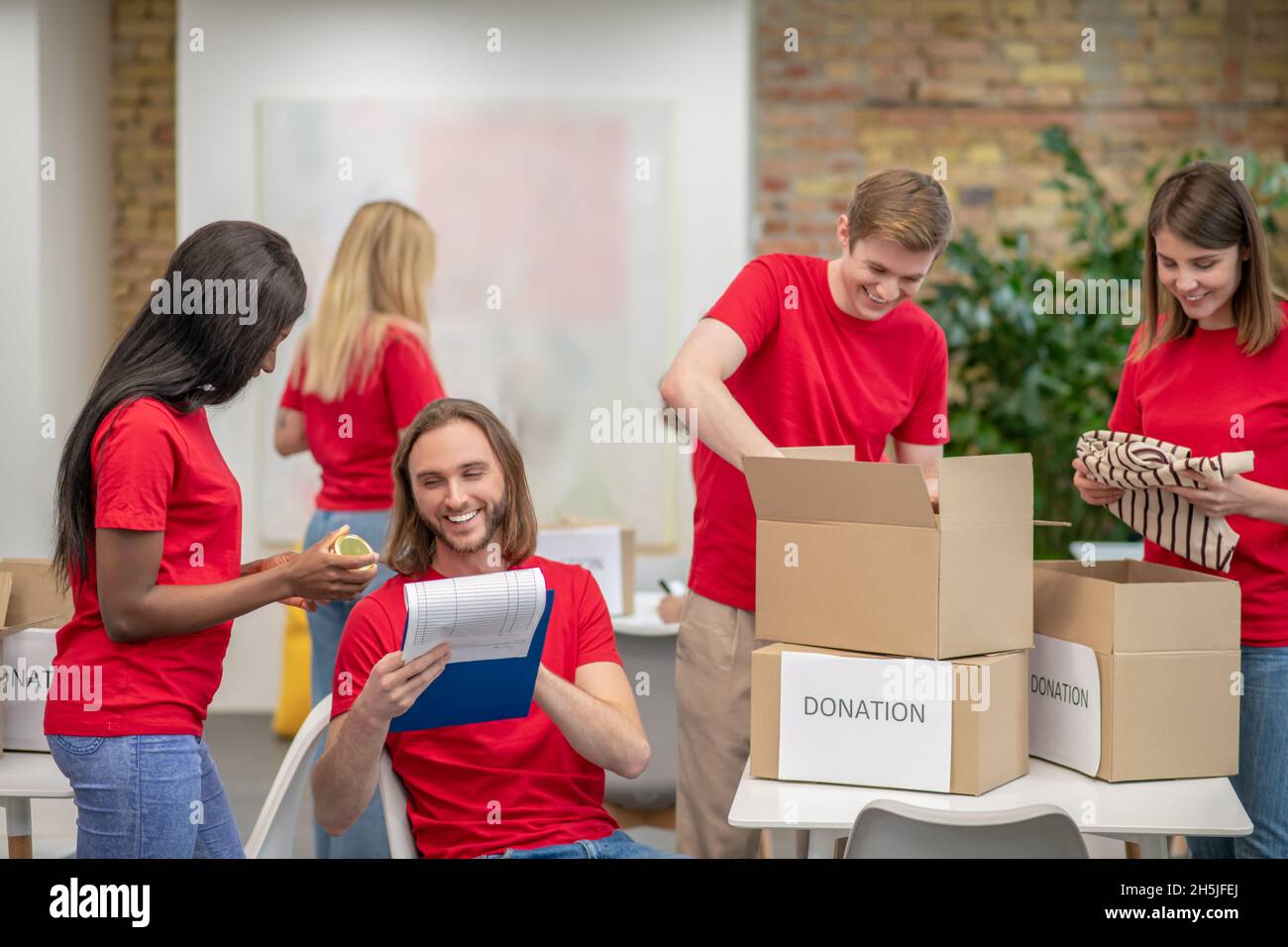 Sorting point hi-res stock photography and images - Alamy