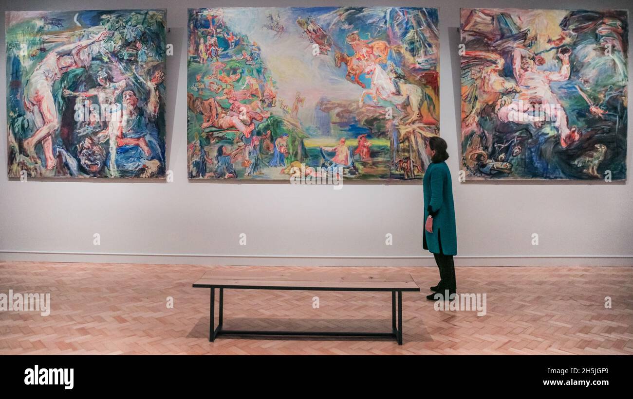 London, UK. 10th Nov, 2021. Professor Deborah Swallow, Courtauld ...