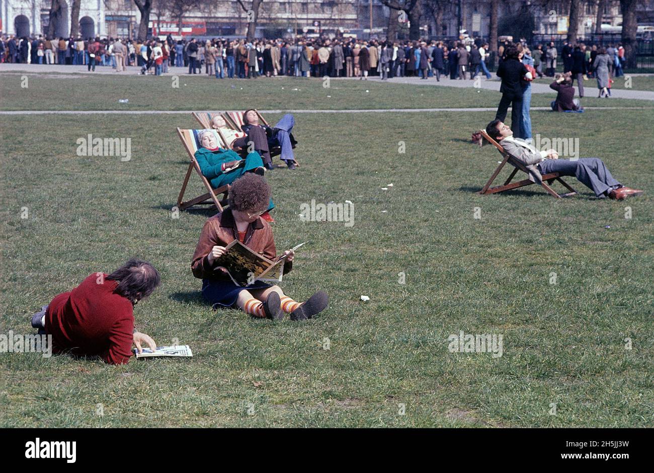 1980s london park hi-res stock photography and images - Alamy