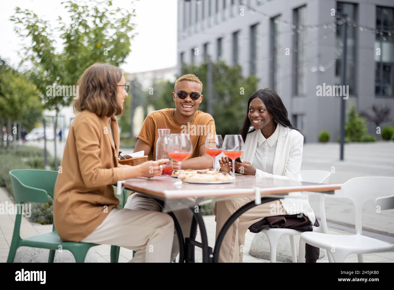 Asian girl having lunch hi-res stock photography and images - Alamy