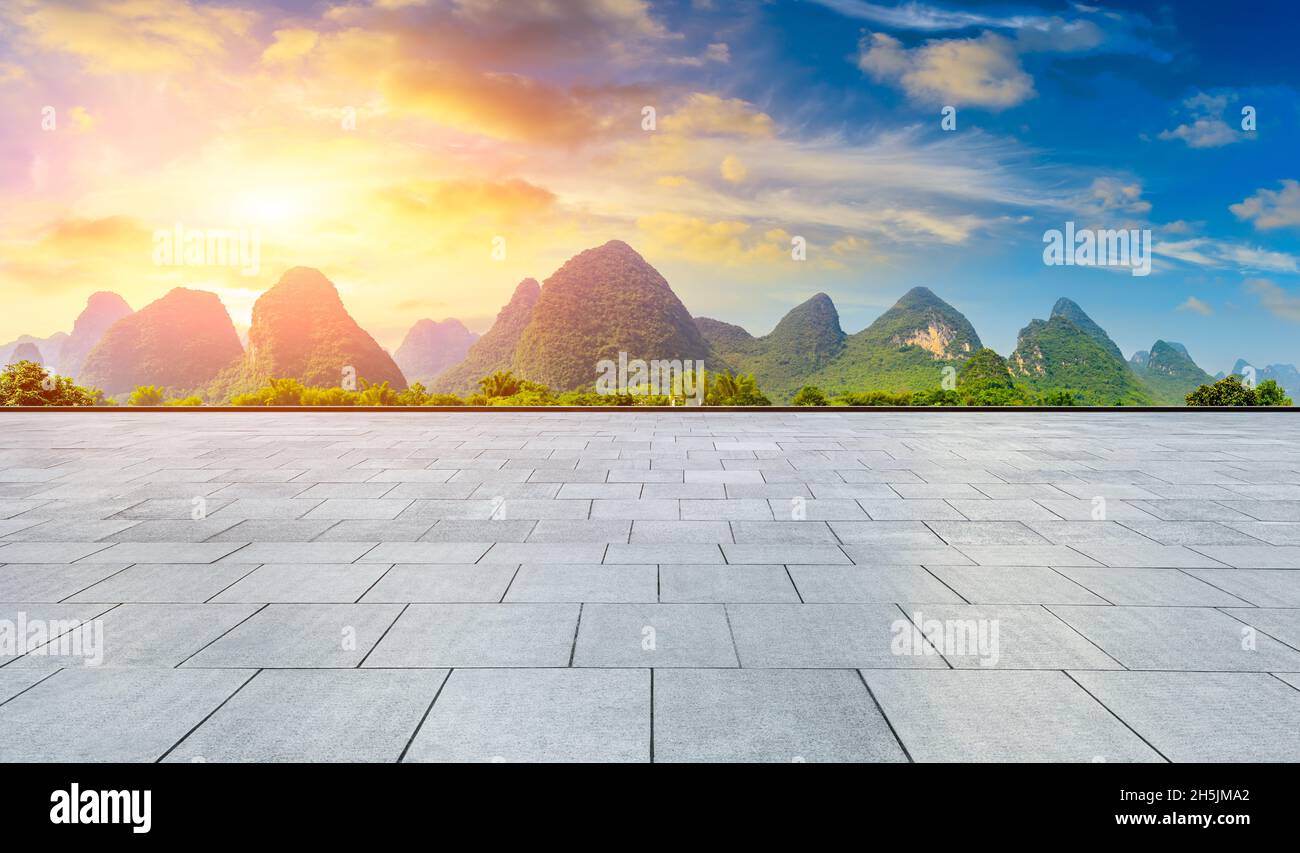 Guilin city scenery hi-res stock photography and images - Alamy