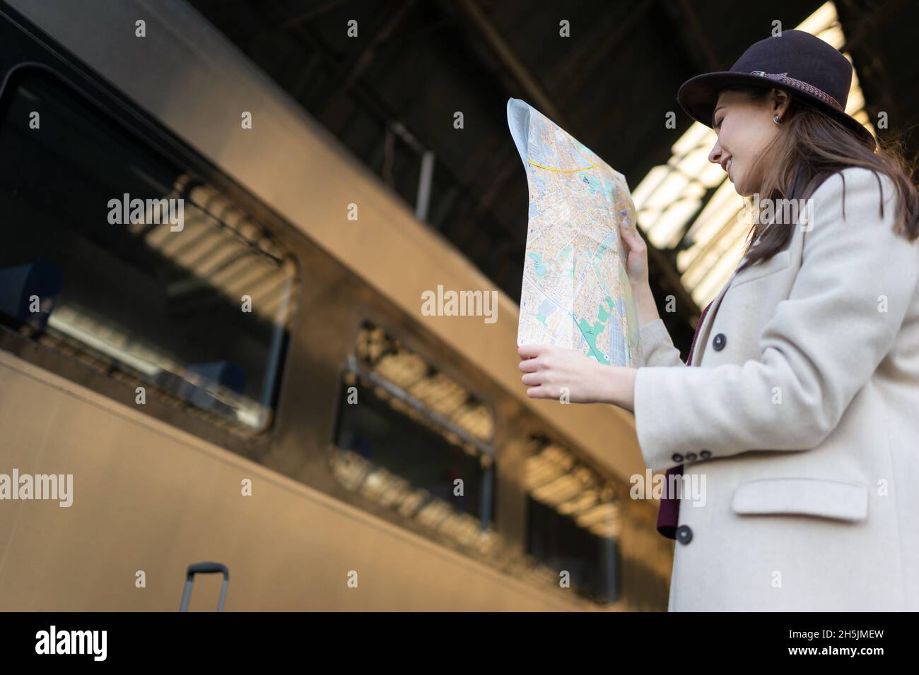 Reading railway station map hi-res stock photography and images - Alamy