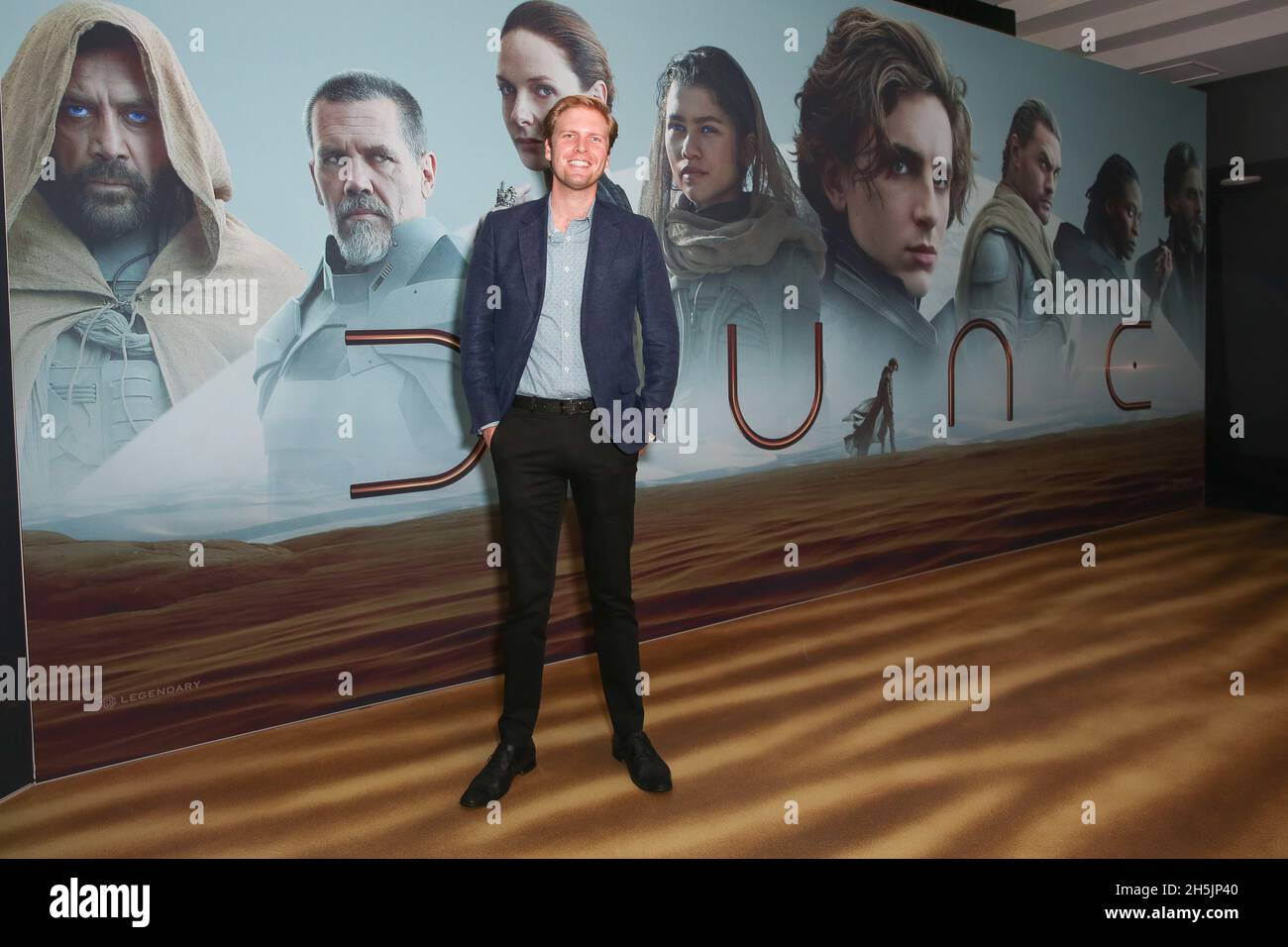 November 10, 2021: MARK HUMPHRIES attending the Sydney Premiere of ...