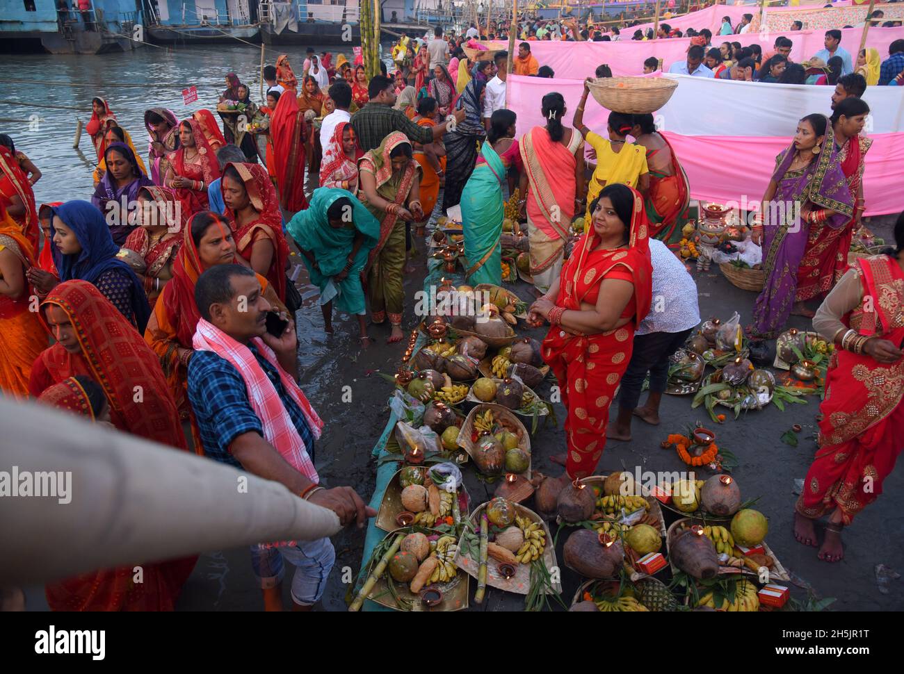 Chath ghat hi-res stock photography and images - Alamy