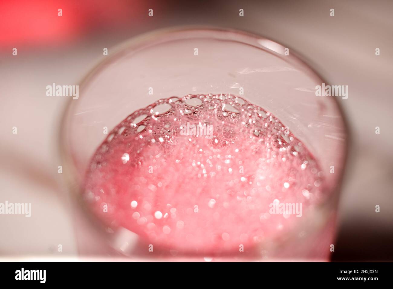 Carbonated drink splashing hi-res stock photography and images - Alamy