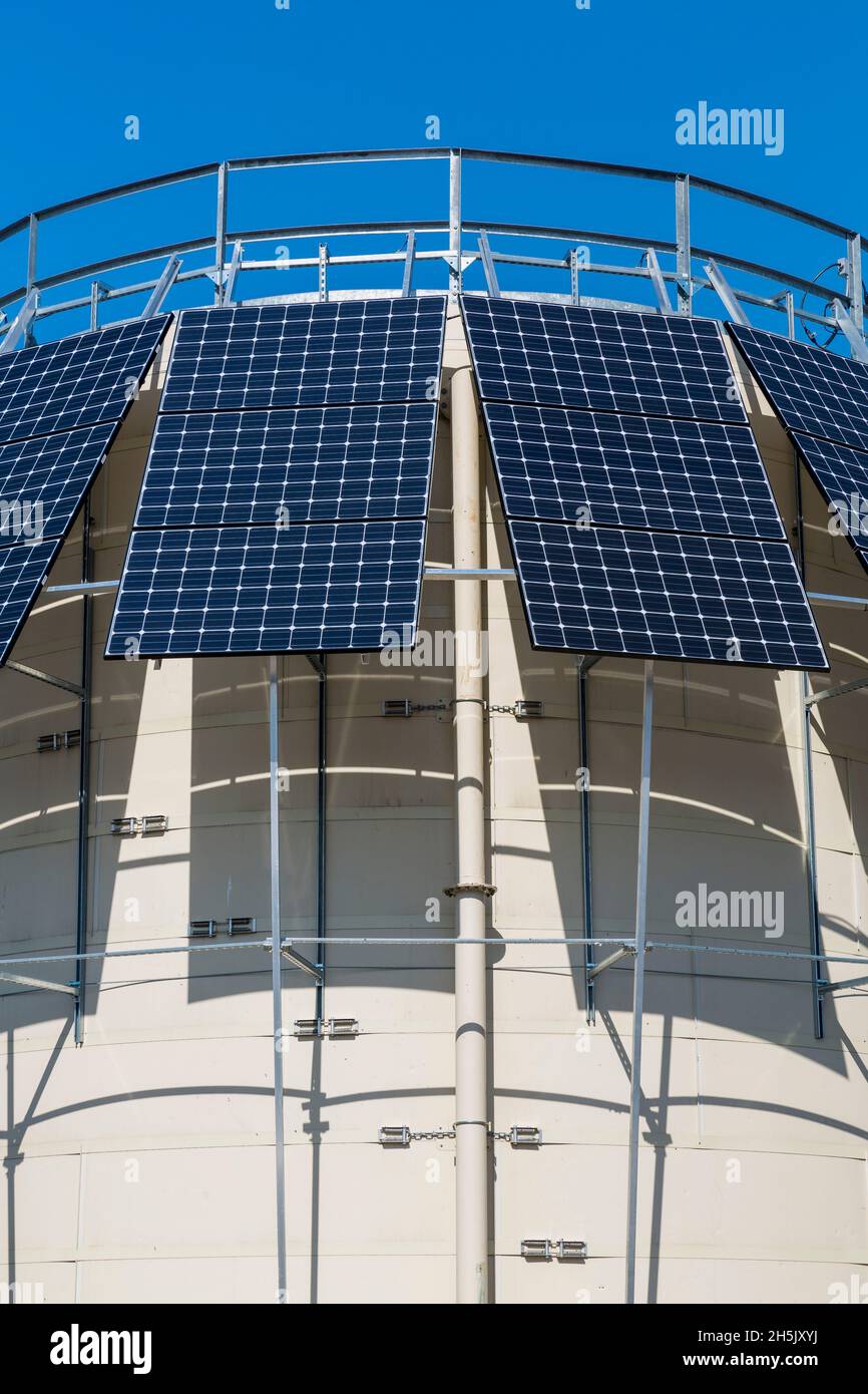 Solar tank hi-res stock photography and images - Alamy