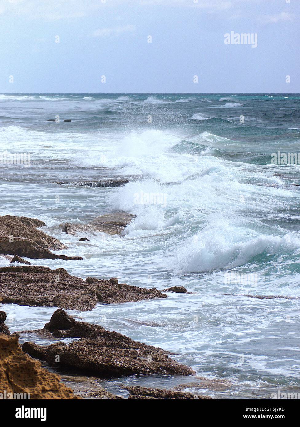 Rough sea braking waves hi-res stock photography and images - Alamy