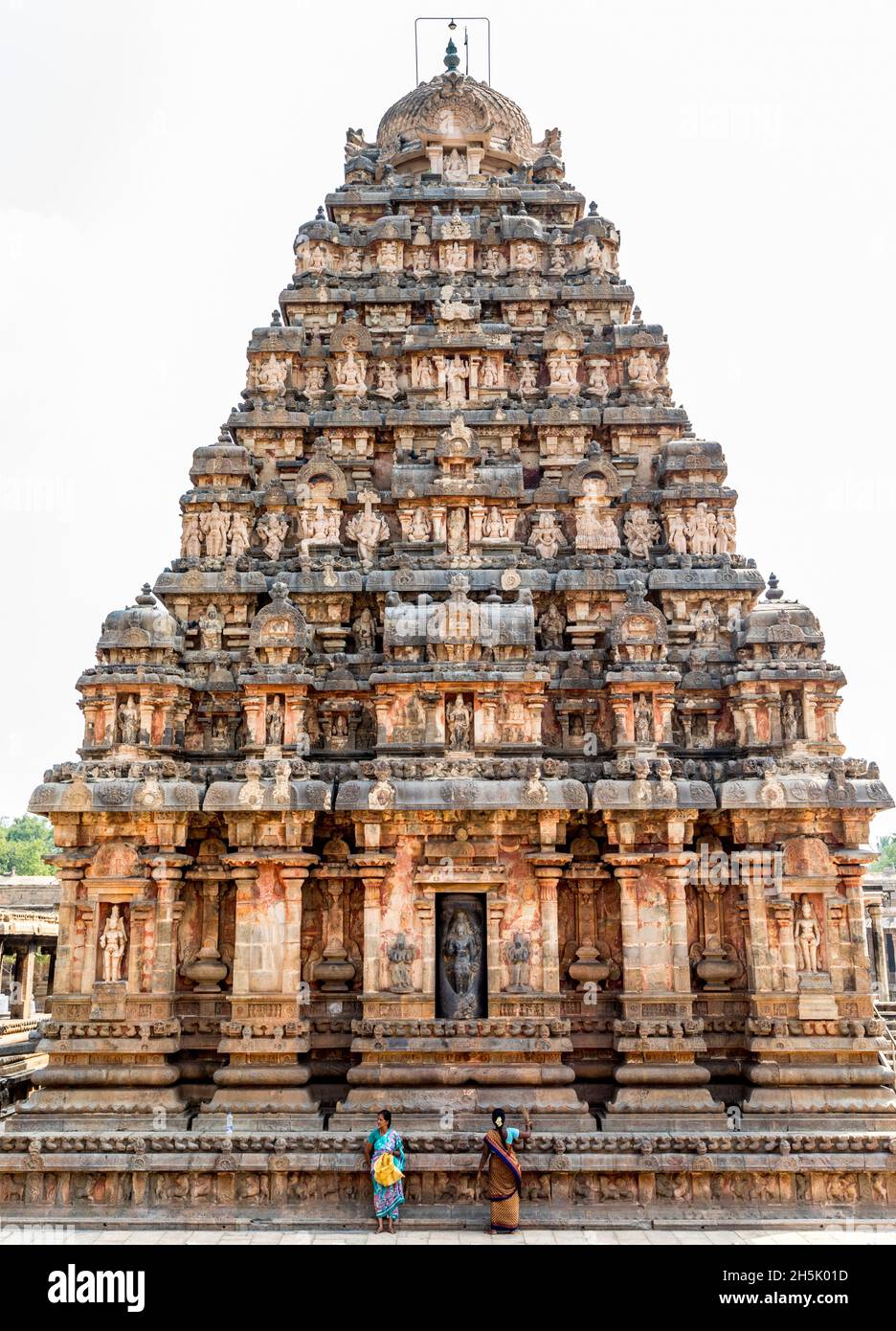 The Dravidian Chola era Airavatesvara Temple Complex in Darasuram ...