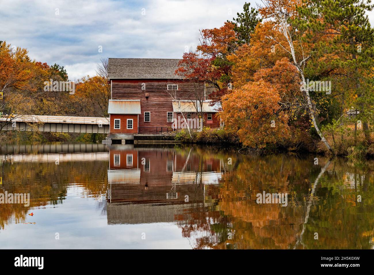 Wisconsin dells fall hi-res stock photography and images - Alamy