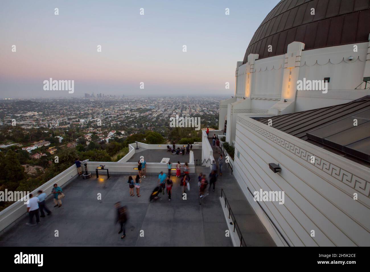 Los Angeles at sunset viewed from the Griffith Park observatory Stock ...
