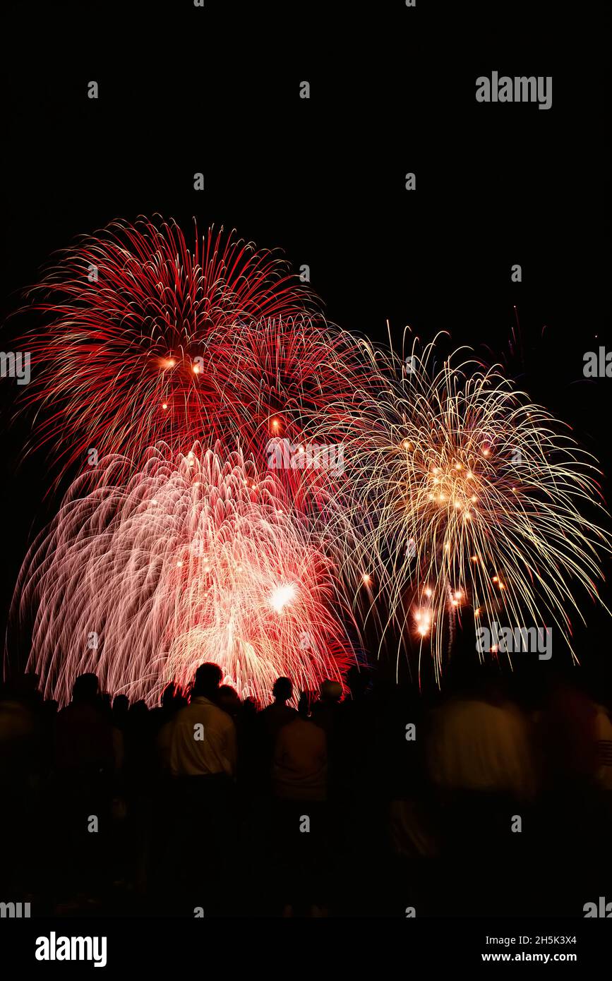 10000 celebration fireworks hi-res stock photography and images - Alamy