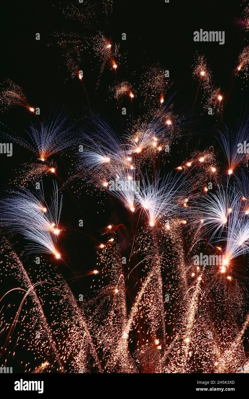 10000 celebration fireworks hi-res stock photography and images - Alamy