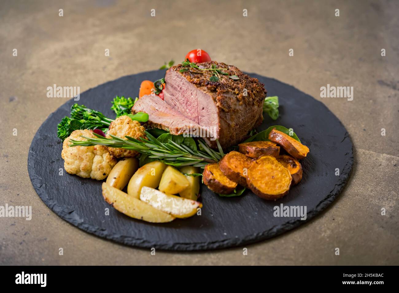 Baby roast vegetables hi-res stock photography and images - Alamy