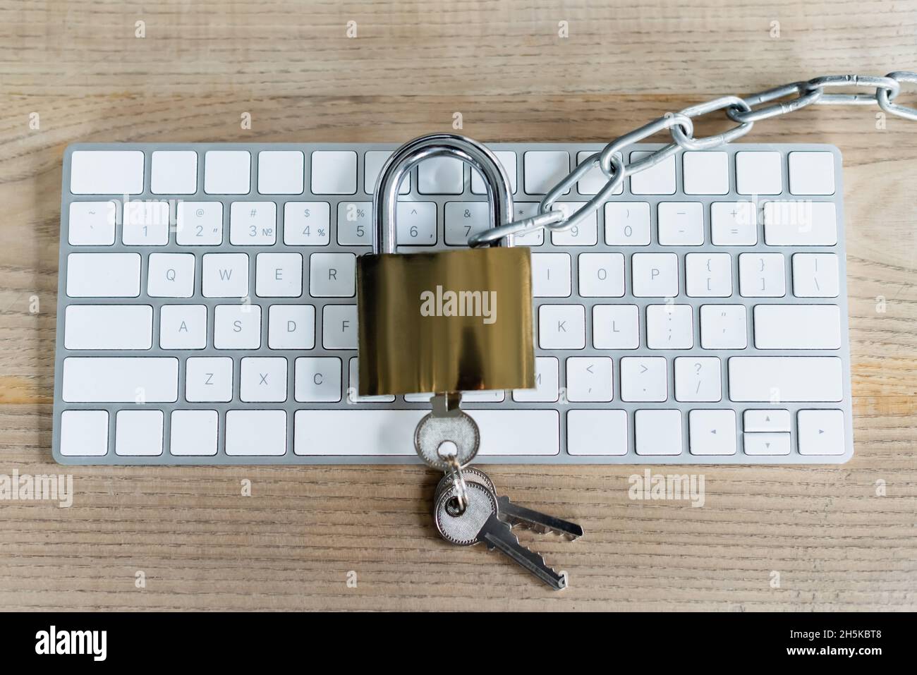 Keys on keyboard hi-res stock photography and images - Alamy