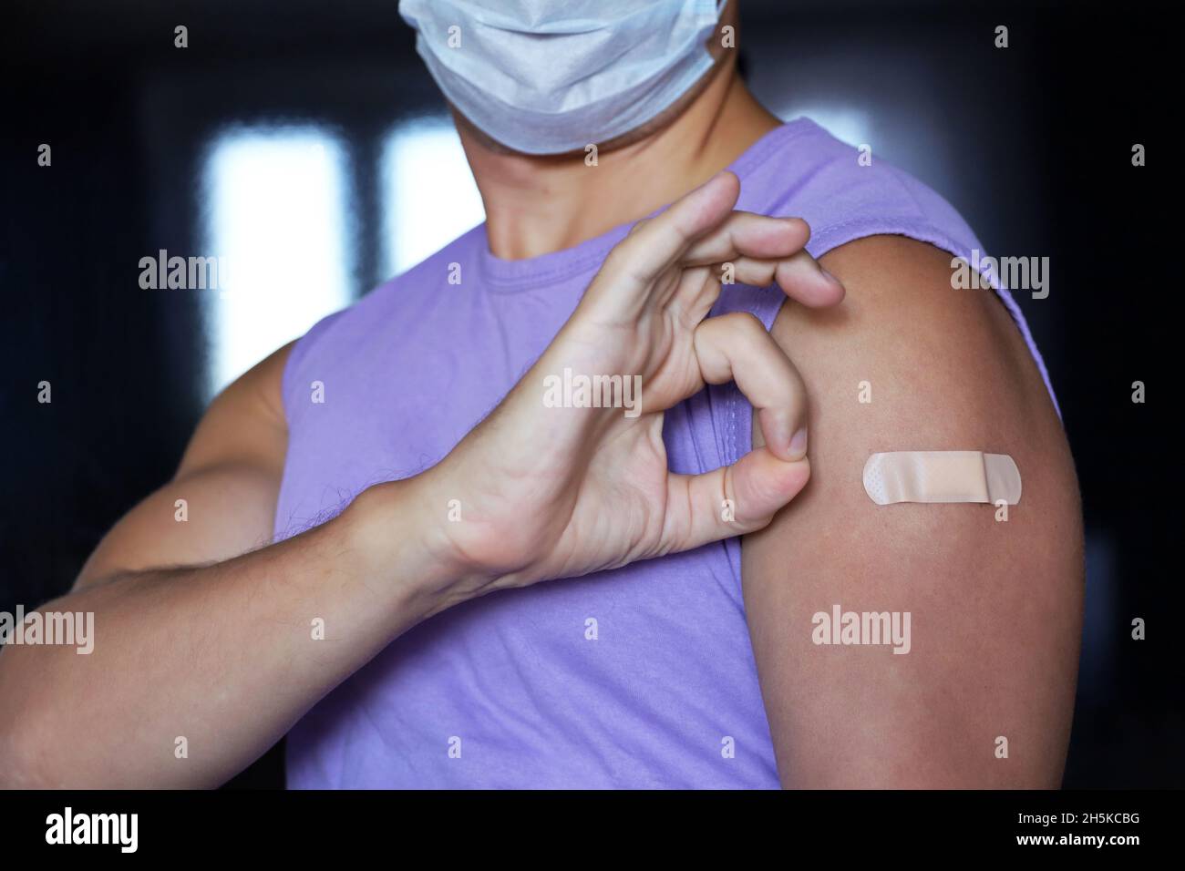 Injection arm mask hi-res stock photography and images - Alamy