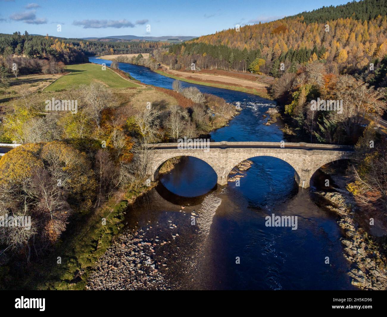Old stone bridge in scotland hi-res stock photography and images - Alamy