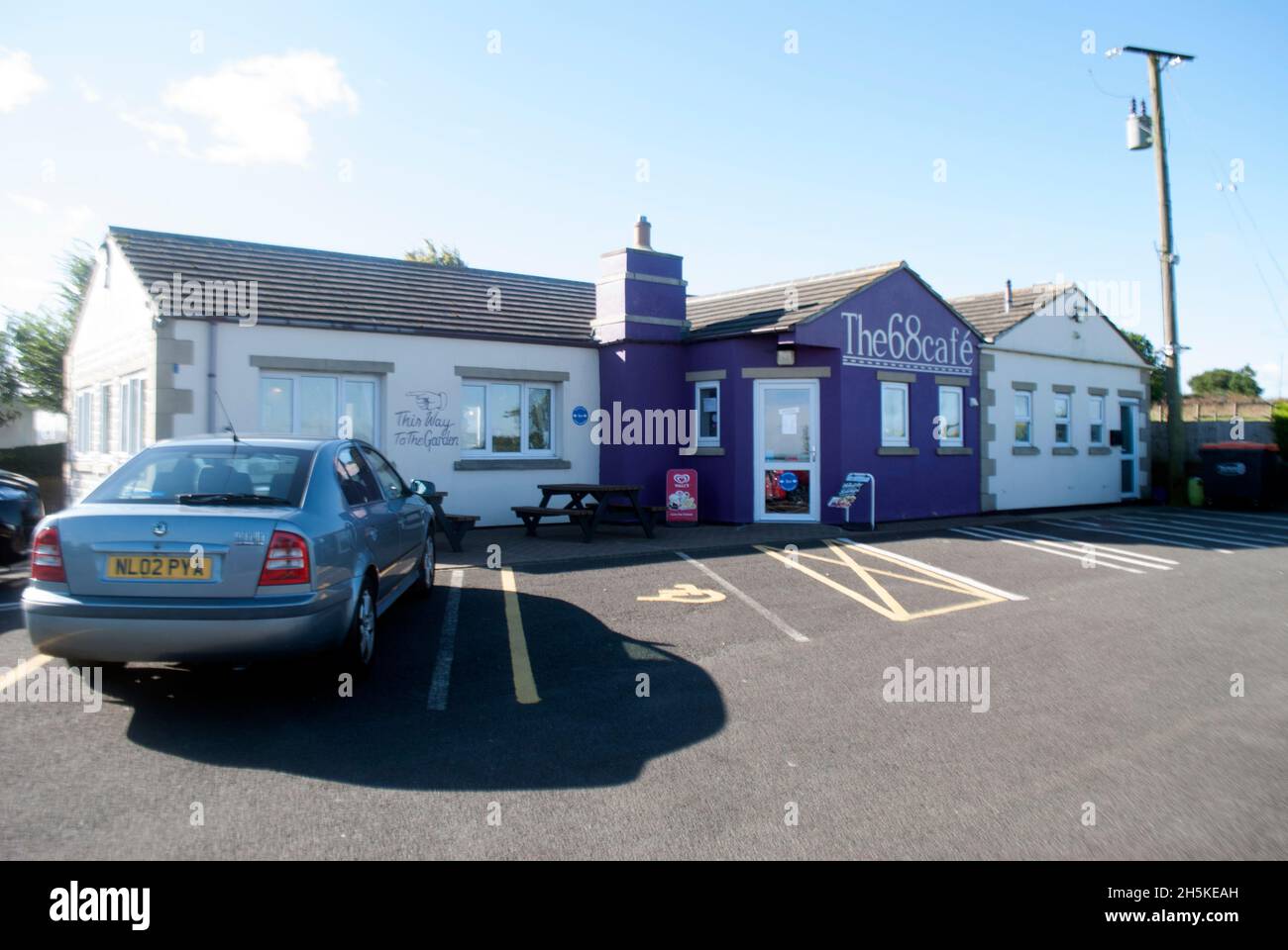 The 68 cafe hi-res stock photography and images - Alamy