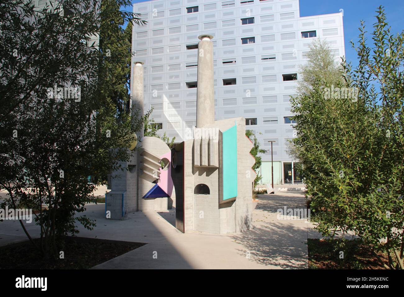 modern sculptures and buildings in nantes (france Stock Photo - Alamy